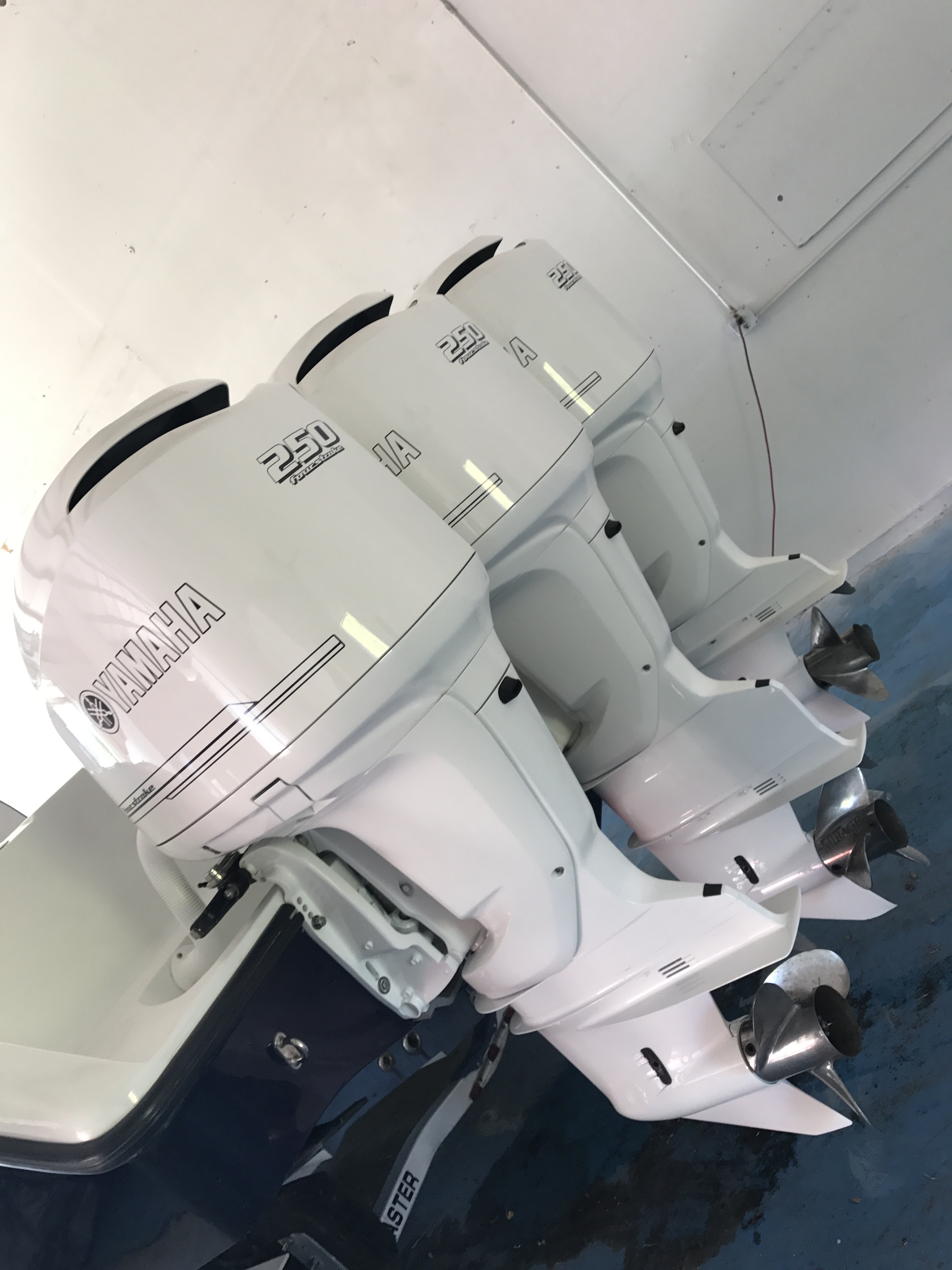 Yamaha Custom Paint – Whole New Look ! | Brands Marine Services Custom ...